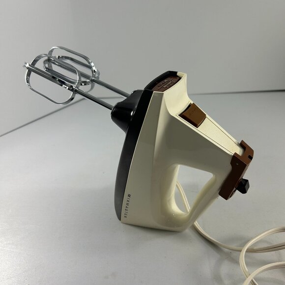 Sunbeam | Kitchen | Vintage Sunbeam Mixmaster Vista Hand Held Mixer ...